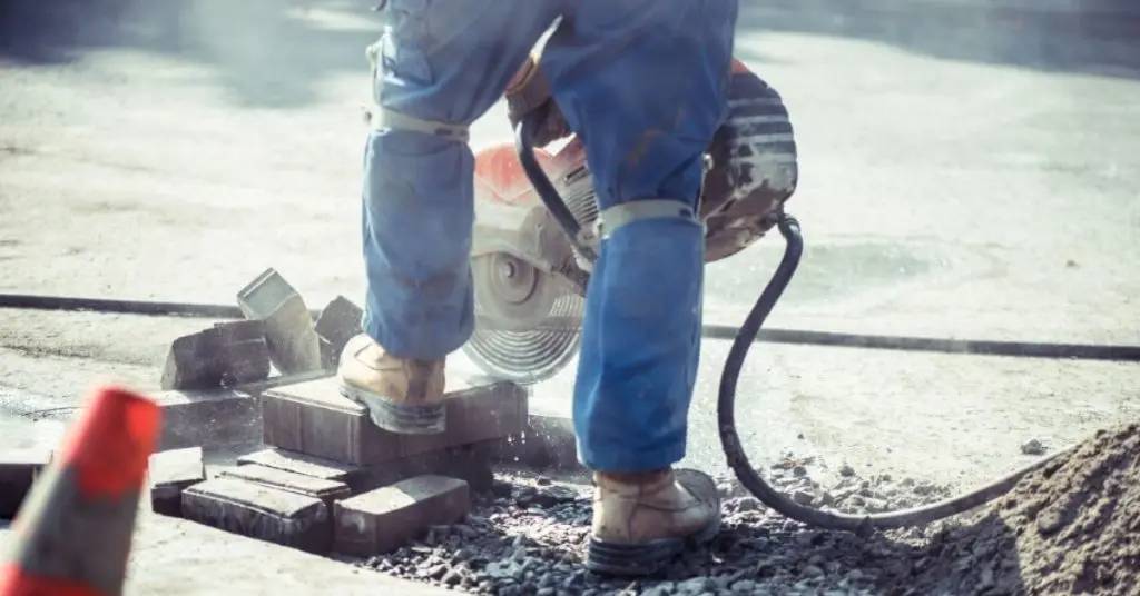 How to Use a Concrete Saw Like a Pro with VEVOR - VEVOR Blog