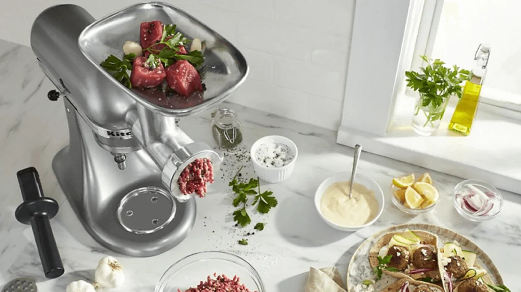 Meat Grinder vs. Food Processor: Which is Right for You? - VEVOR Blog