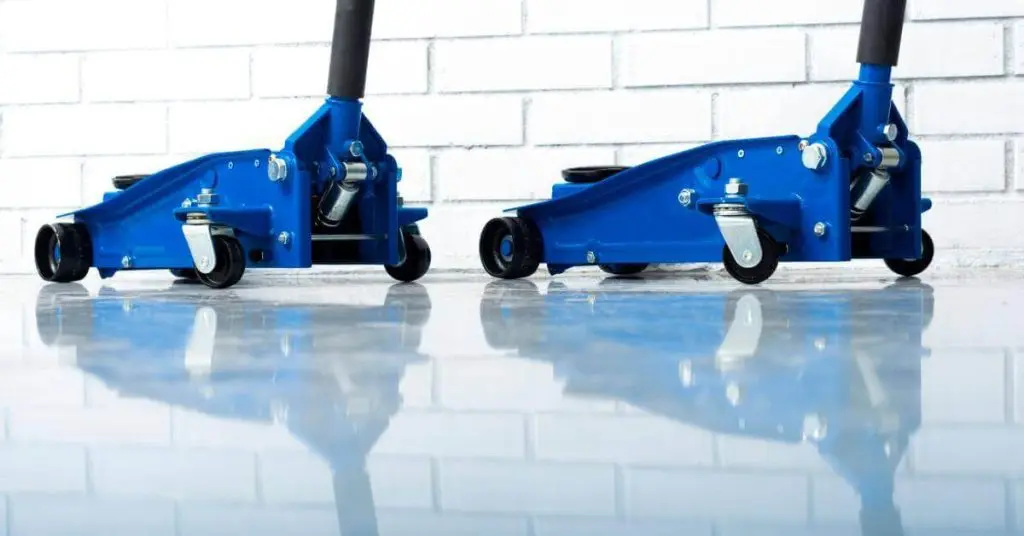 How Does a Hydraulic Jack Work? – A Complete Guide - VEVOR Blog