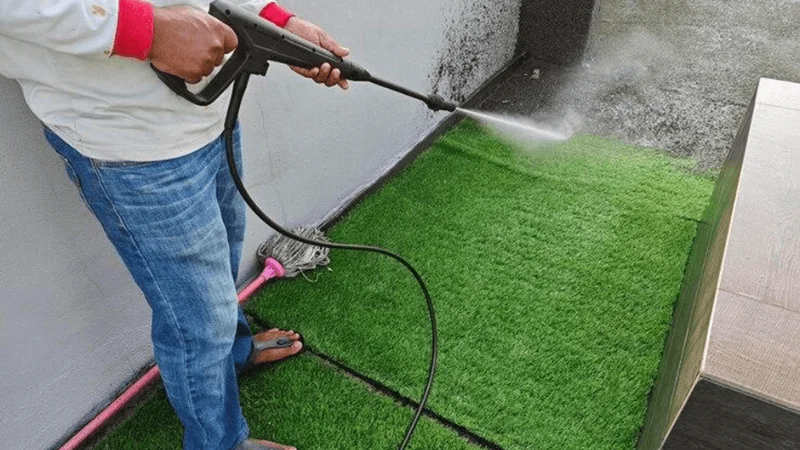 Artificial Turf Maintenance – Tips for a Clean, Lasting Lawn