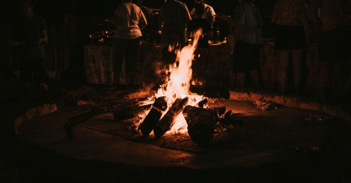 All You Need to Know About Outdoor Wood-Burning Fire Pits