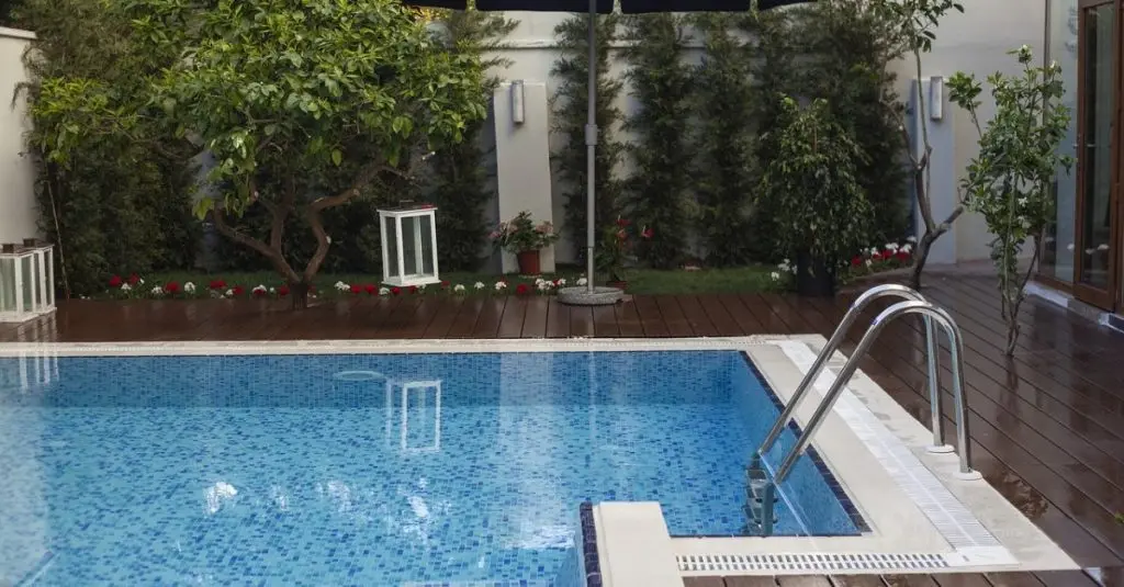 Above-Ground Swimming Pool Set Up — Expert Tips & Tricks