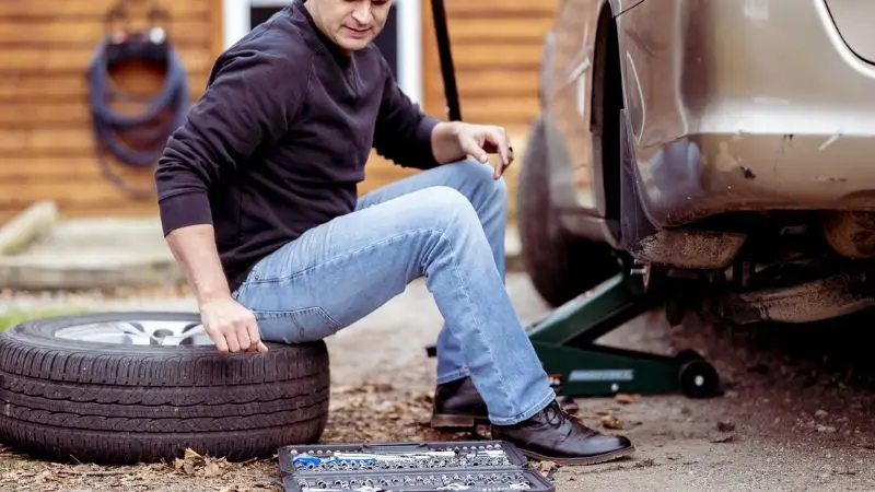 How to Use a Car Jack — Safety Tips, Tools, & Pro Techniques