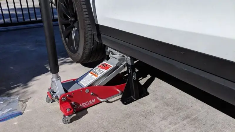 Where to Put Jack Stands Under Your Car – Safe Points & Tips