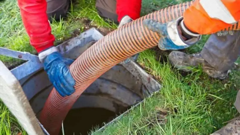 How to Clear a Main Sewer Line Clog Yourself – Complete Guide