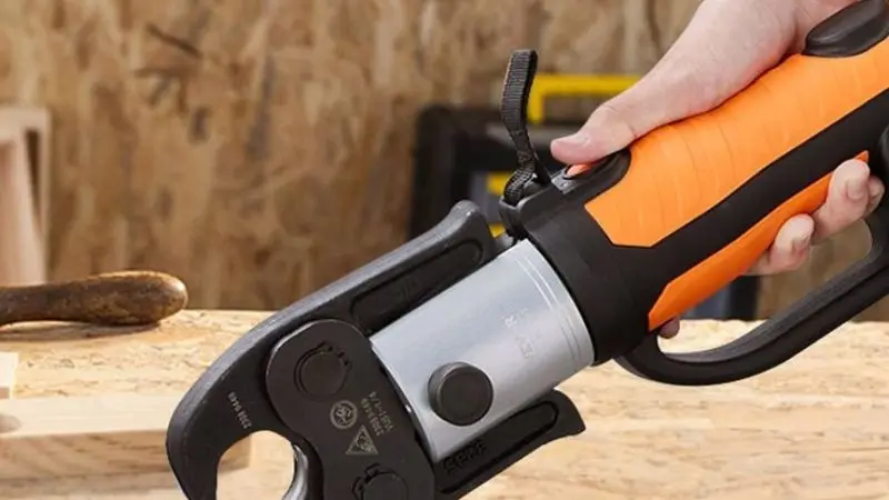 Crimping Tools for PEX Pipes – Types, Uses & Buying Tips