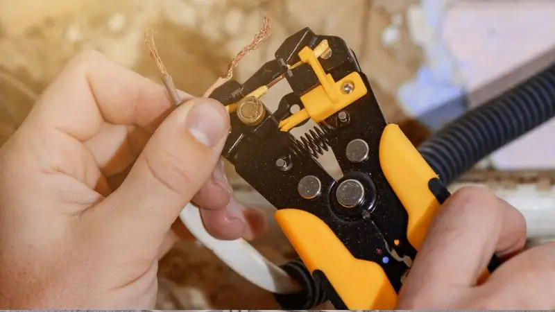 A Guide on Best Wire Stripping Tools 2025 for Every Project