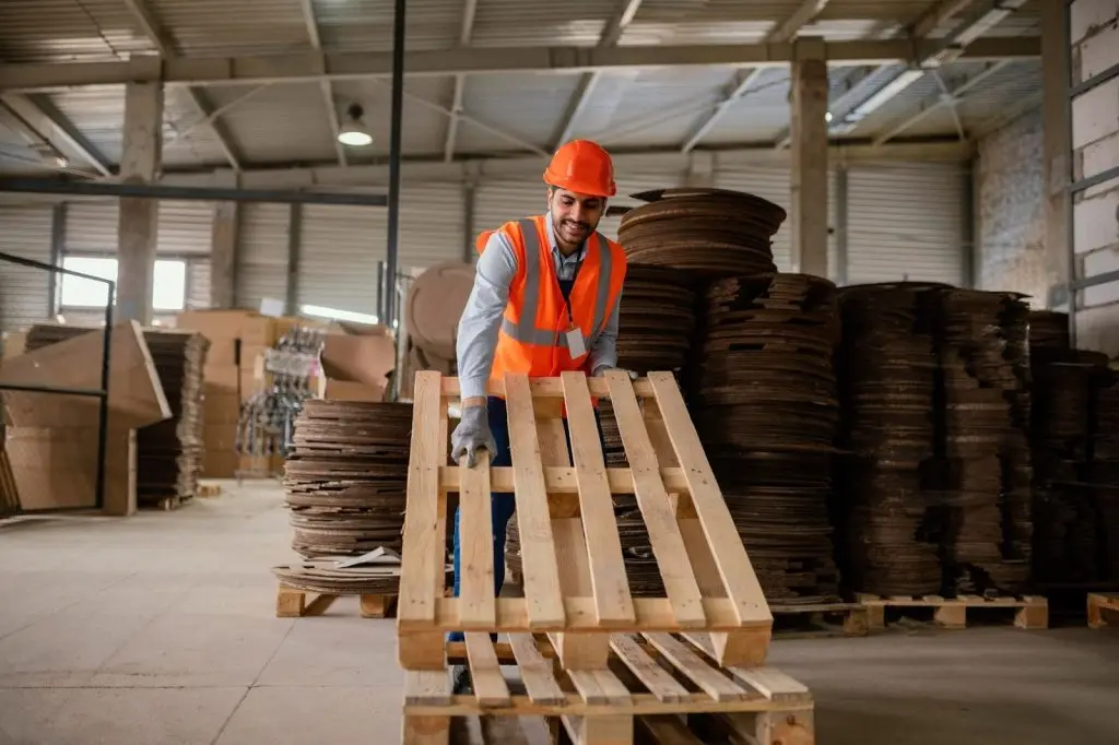 Pallet Forks 101: Everything You Need to Know - VEVOR Blog