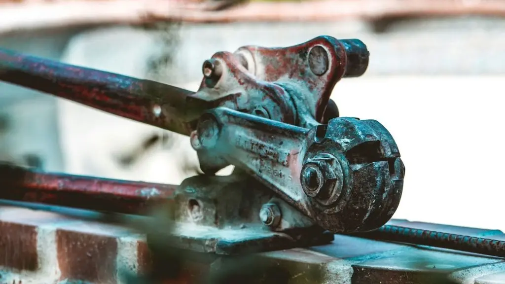 10 Essential Workshop Tools Every DIYer & Professional Needs - VEVOR Blog