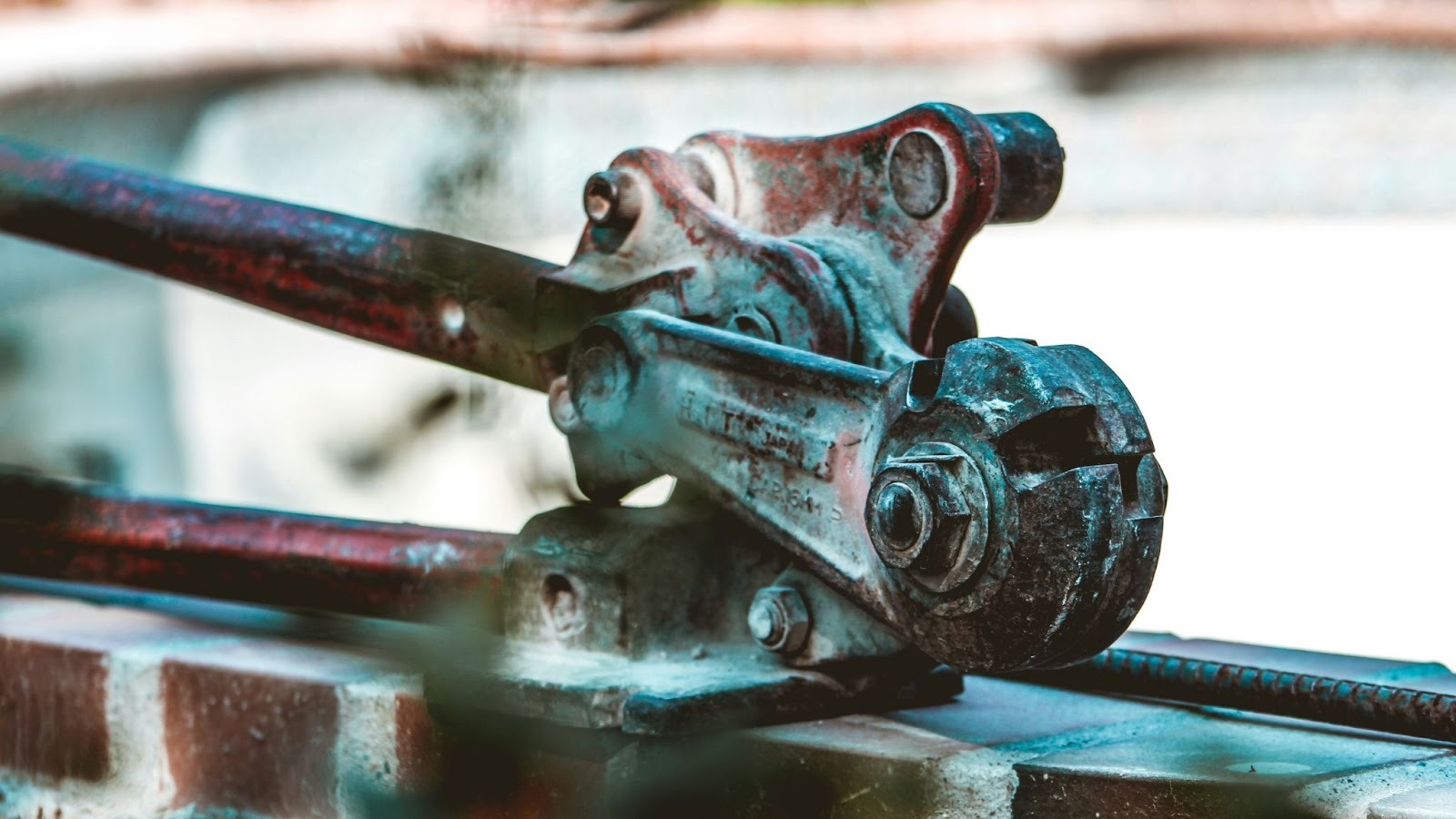 10 Essential Workshop Tools Every DIYer & Professional Needs - VEVOR Blog