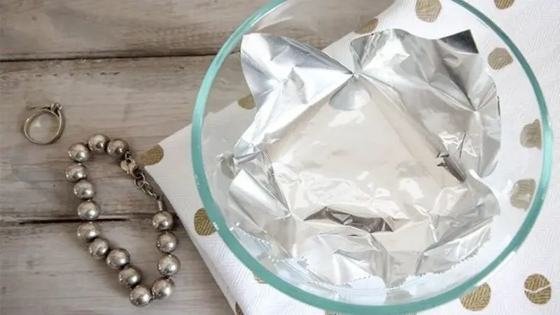 What Is the Best Homemade Jewelry Cleaner for Silver?