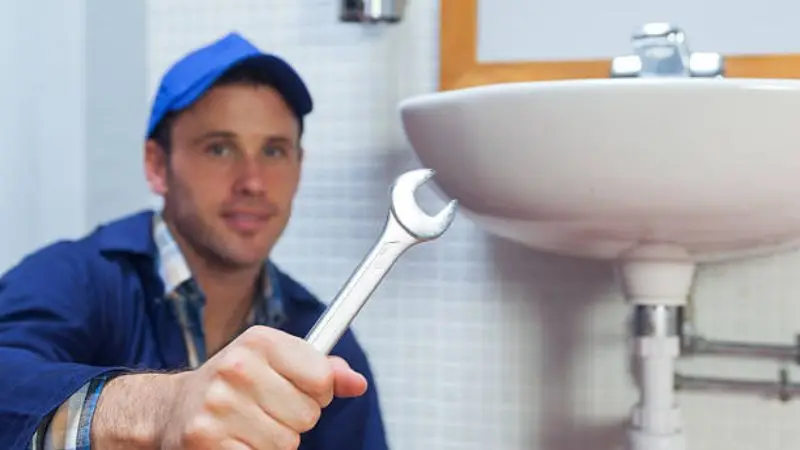 Guide on How to Use a Basin Wrench for Sink Faucet Repairs