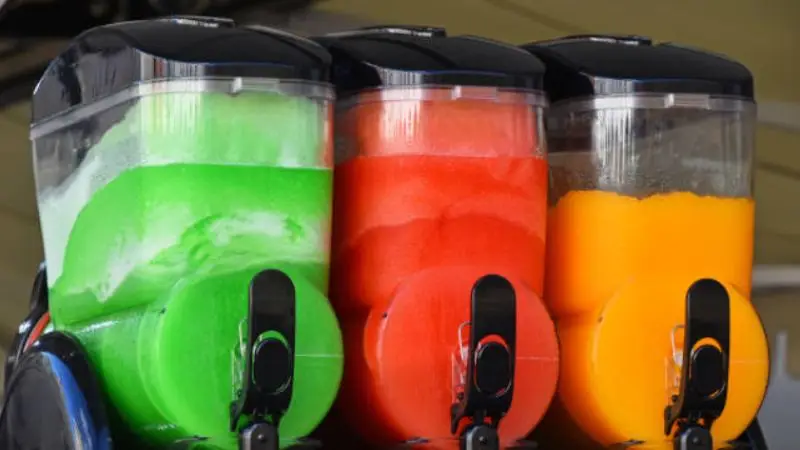 Slush Ice Maker Guide: Types, Features & Buying Tips