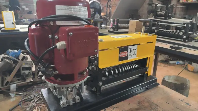 Scrap Wire Stripping Tool — Hand Crank and Drill Power