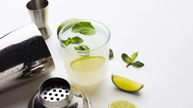 How to Make a Margarita – Easy Classic Guide for Beginners