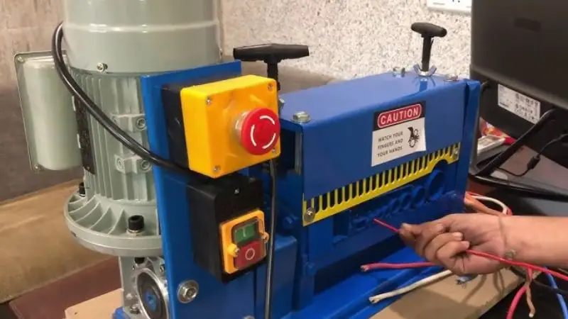 Manual vs Electric Wire Stripping Machine — Guide 2026